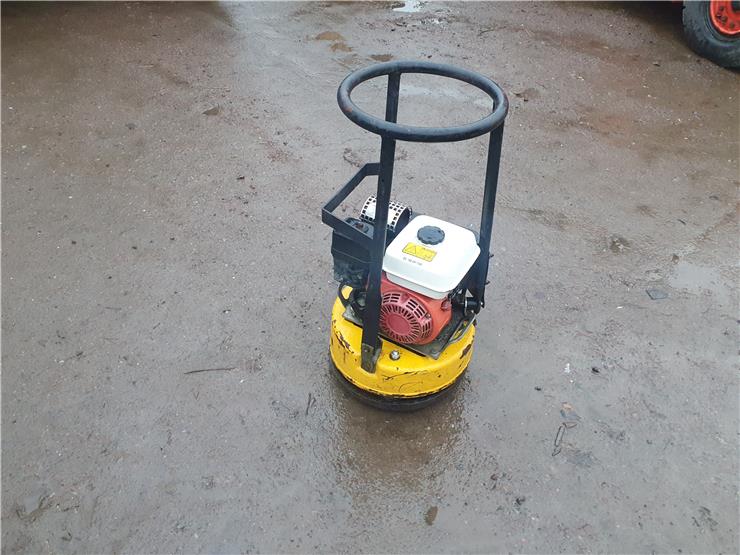 Markvibrator rundpadda Tremix KMR 11 - industritorget.se