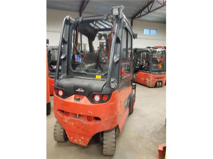 Linde E30 motviktstruck 4-hjul - industritorget.se